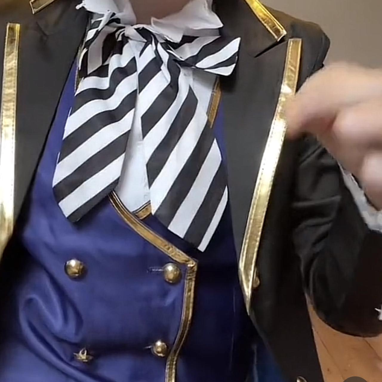 Twst epel cosplay+wig Size s Bought for €60 Worn... - Depop