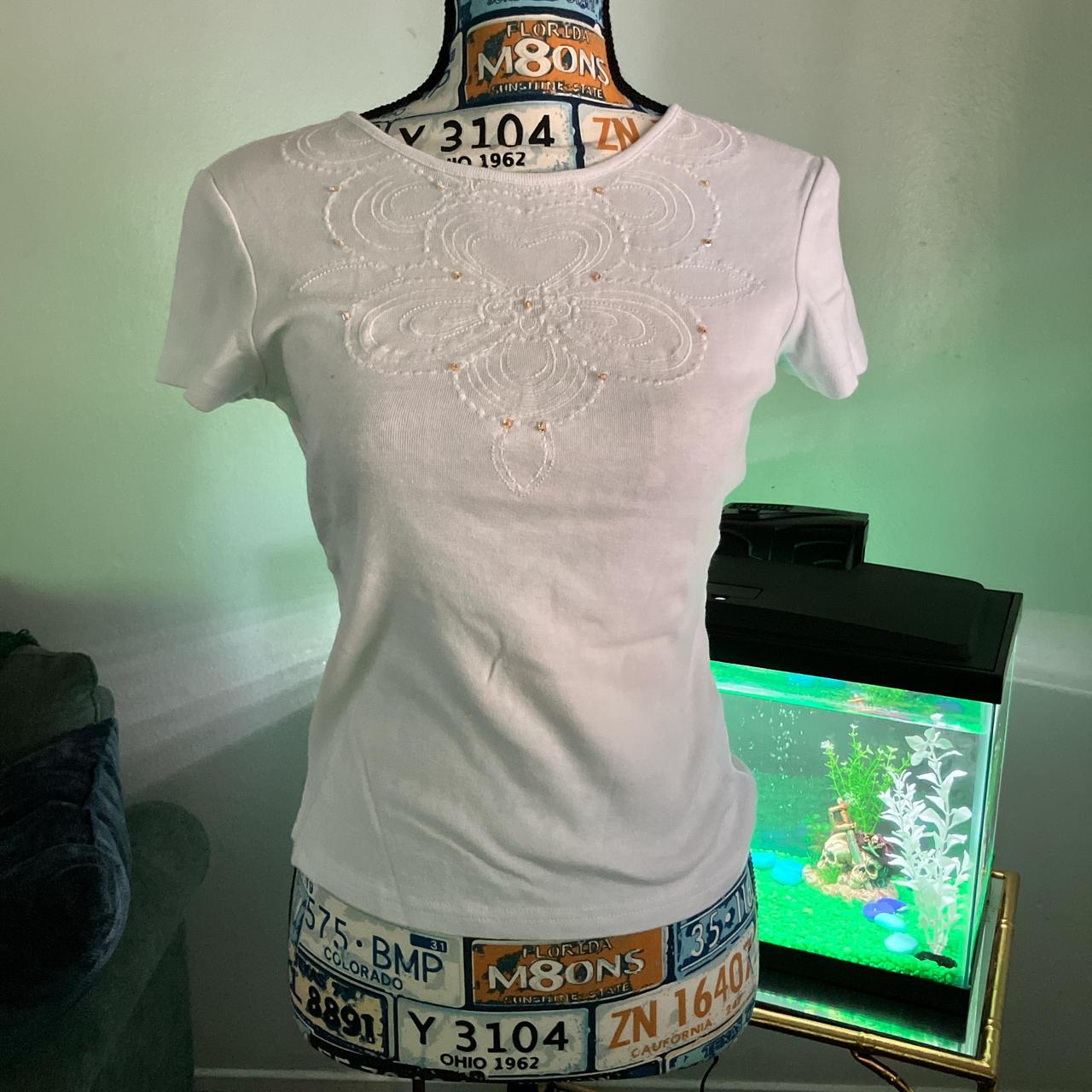 Baby tee PTP:17 #basics - Depop