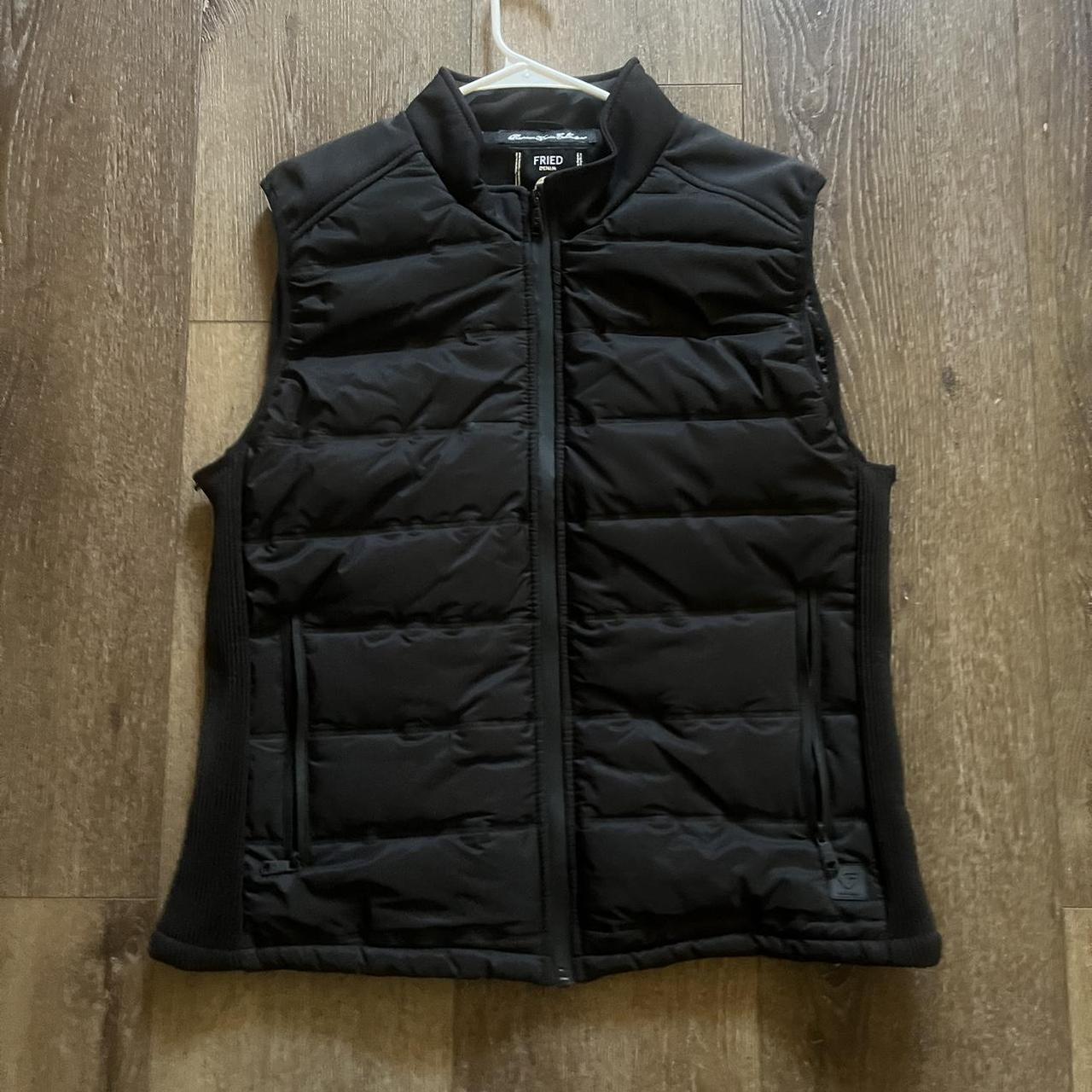 PUFFER SHORT SLEEP JACKET Tagged XL but fits like a... | Depop