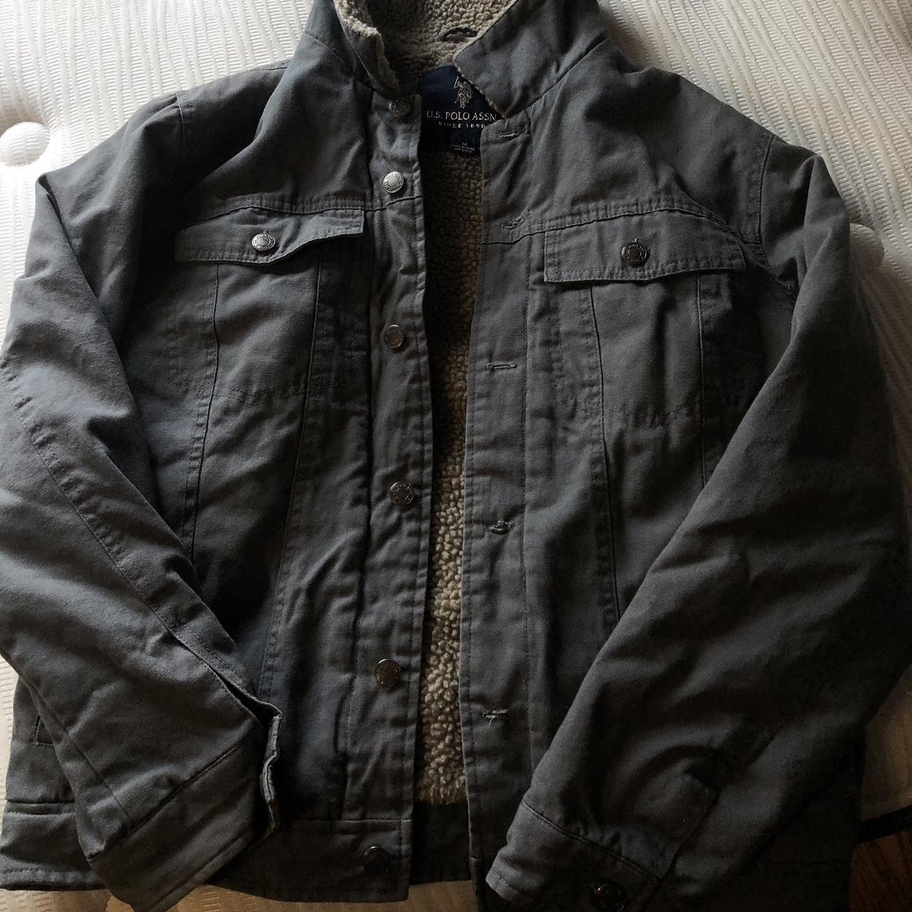 gray button up jacket super cute and warm - Depop
