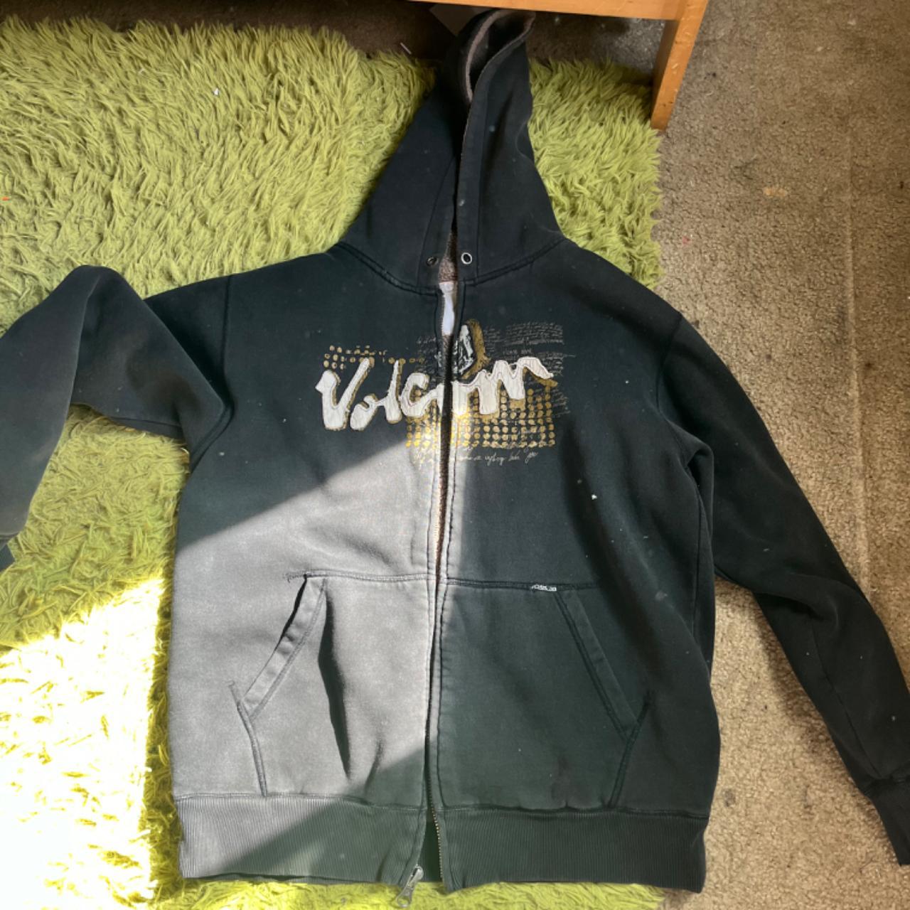 cool volcom jacket *zippers broken - Depop