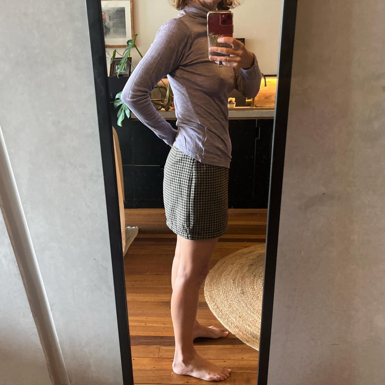 Glassons size 10 purple merino skivvy. Small hole in... - Depop