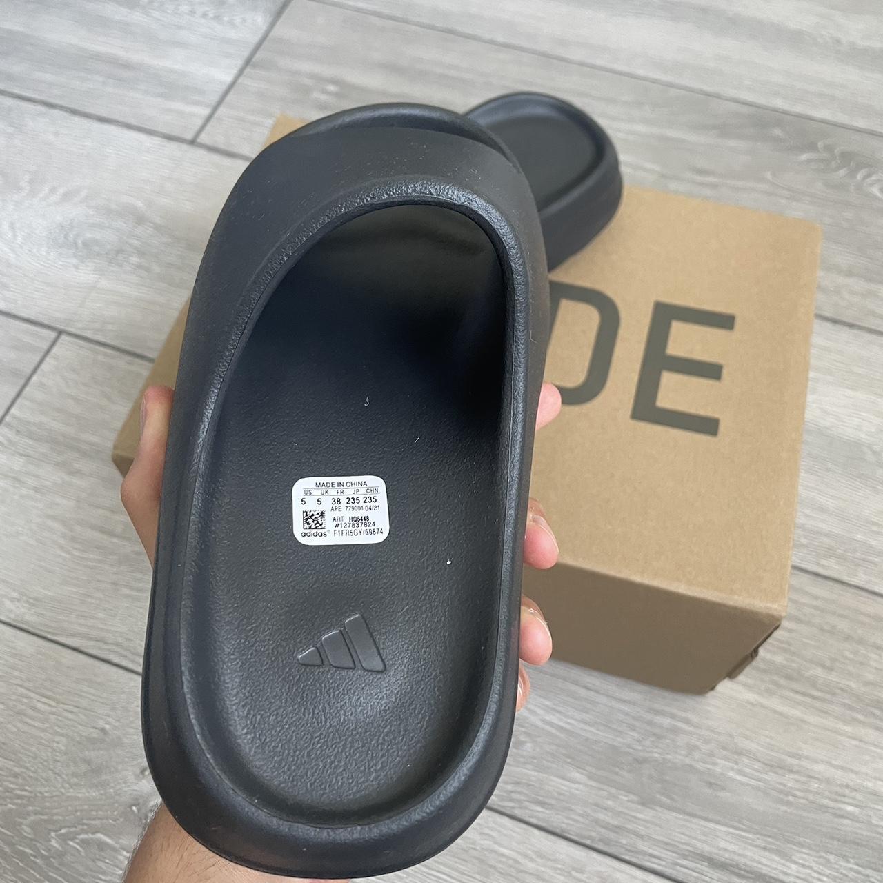 Yeezy Slides NEW Uk 5 Box slightly damaged DM... - Depop