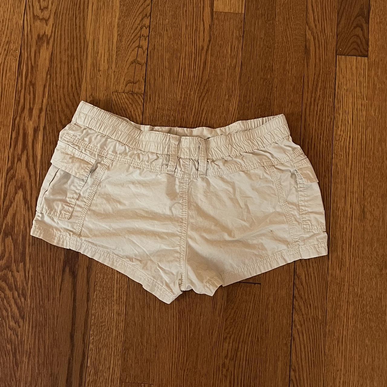 Urban Outfitters Women's Cream Shorts | Depop
