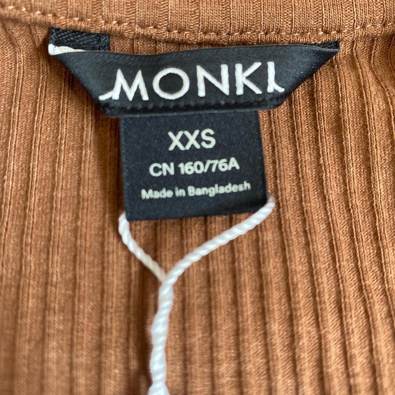 Monki Women's Brown Crop-top | Depop