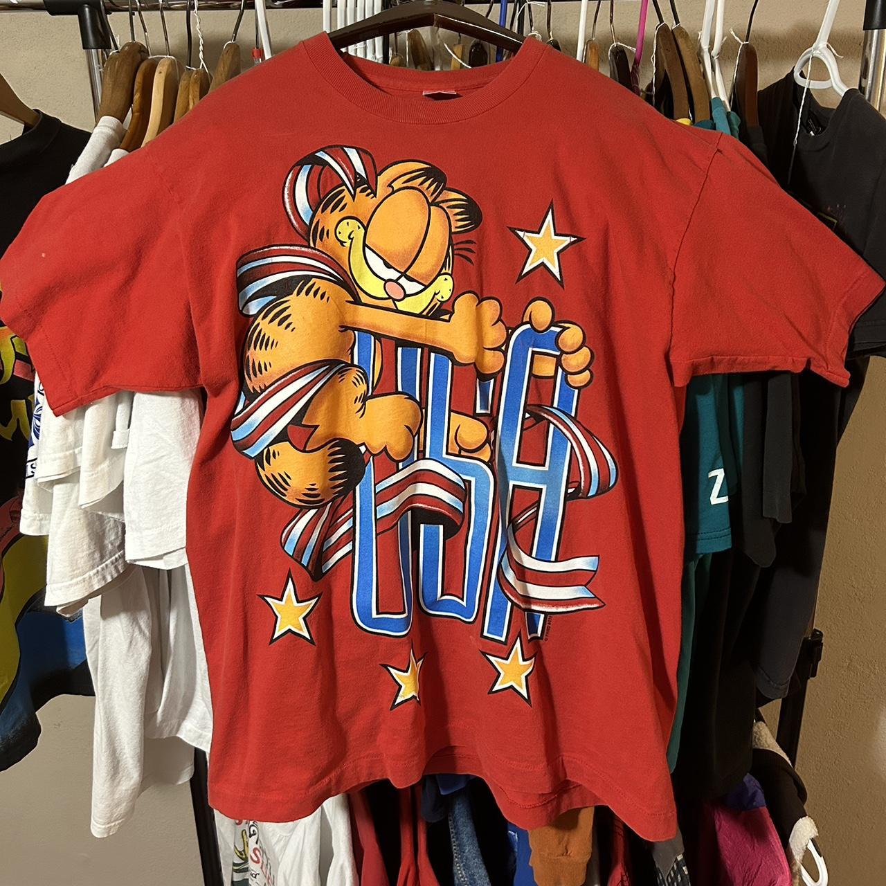 90’s Single Stitch Garfield USA Tee in good... - Depop