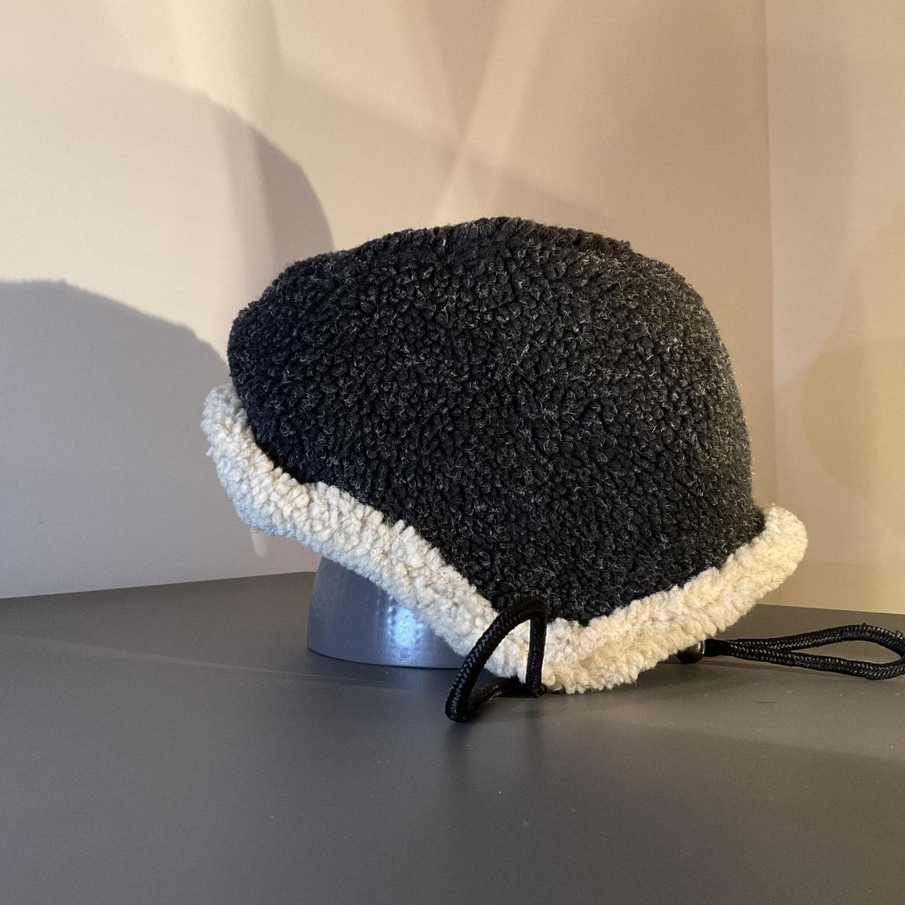 Vintage Oakley Trapper Hat - Depop