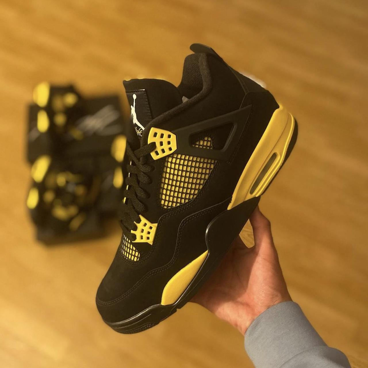 Jordan Retro 4 Yellow thunders - Depop