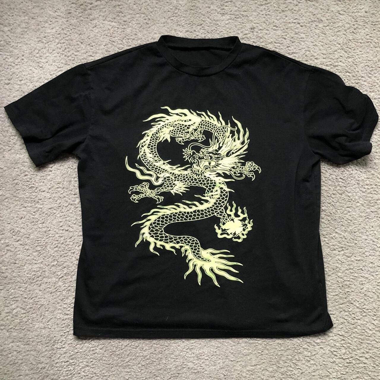 Green dragon t shirt Great condition size L $4 ship - Depop