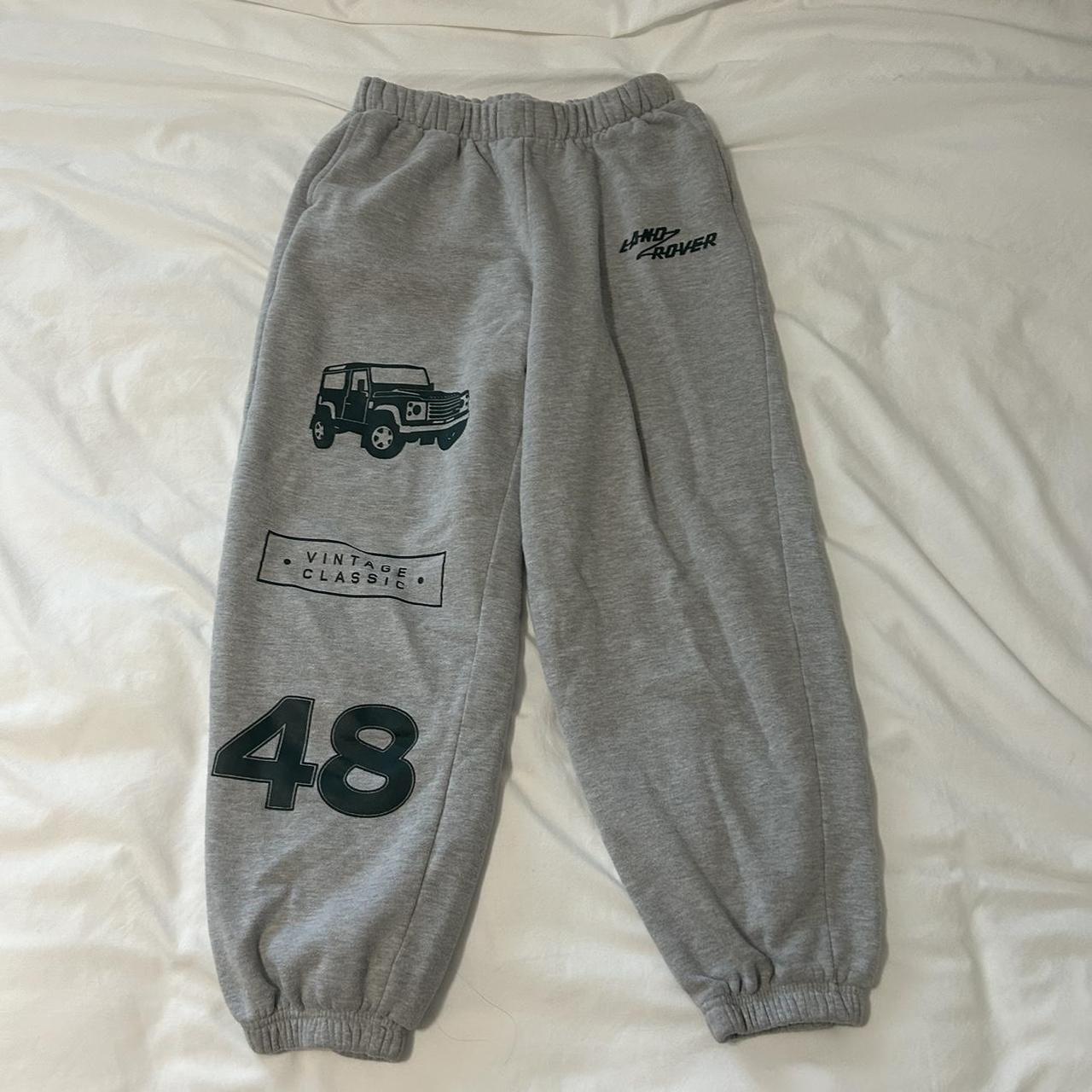 Land Rover sweatpants - Depop