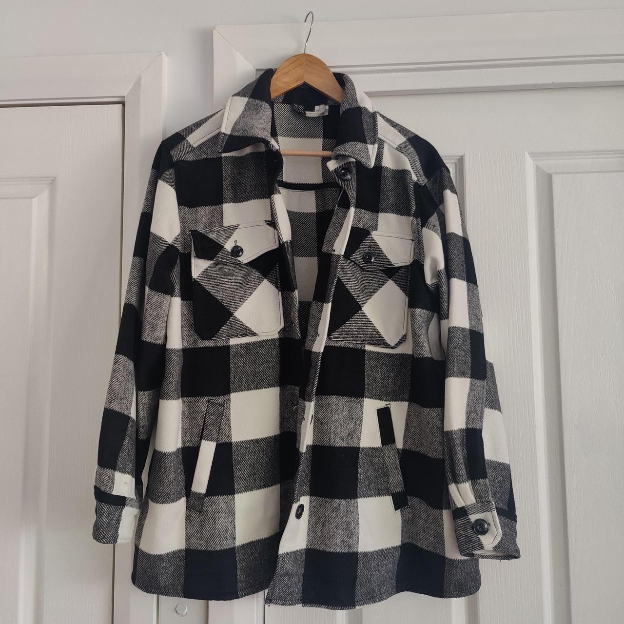 H&M checkered jacket Super warm great for... - Depop