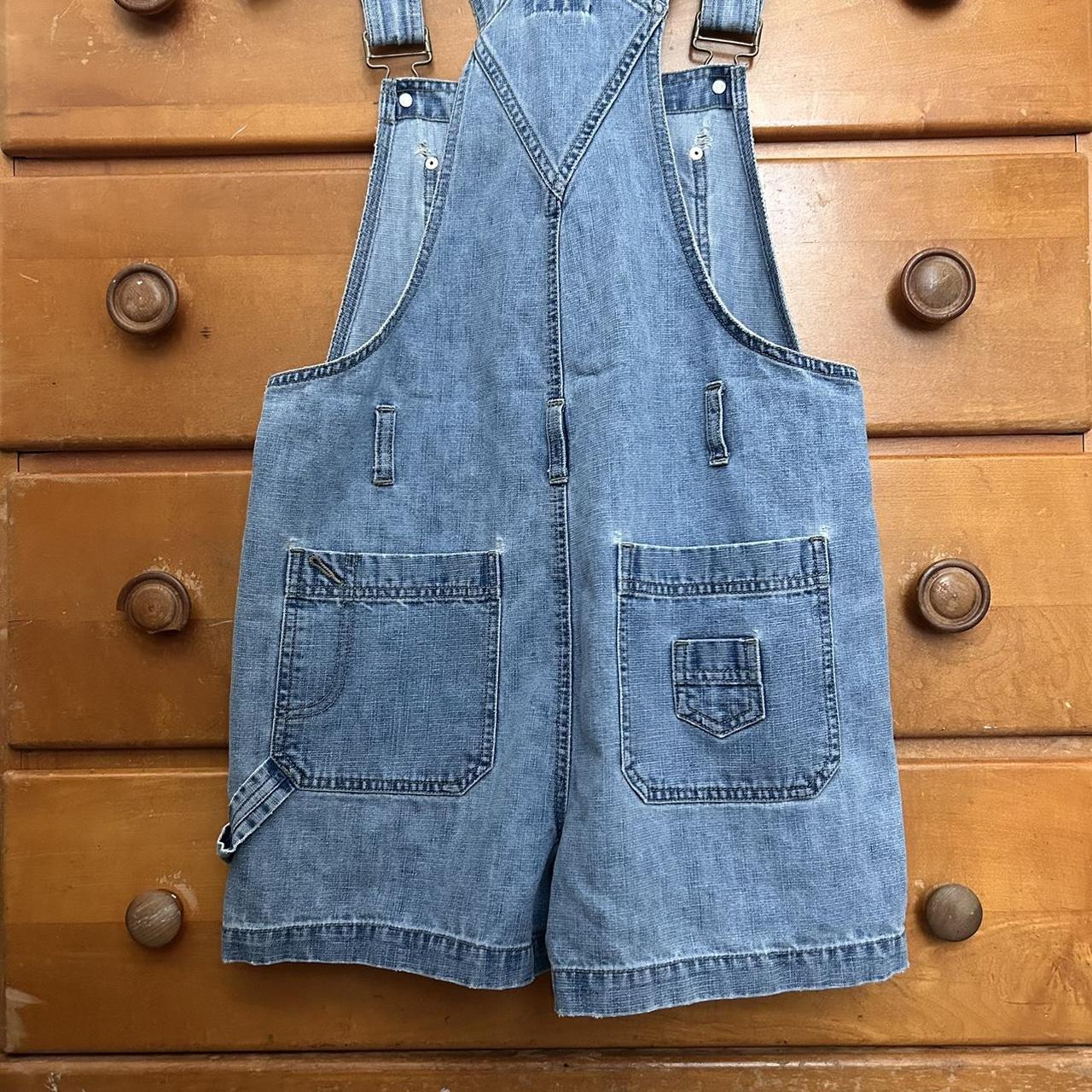 vintage overalls shorts so cute! just own too... - Depop