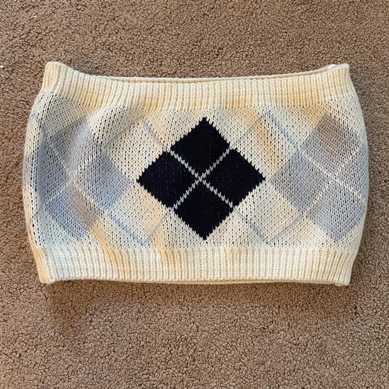 Knit Tube Top Comfy knitted tube top Never worn - Depop