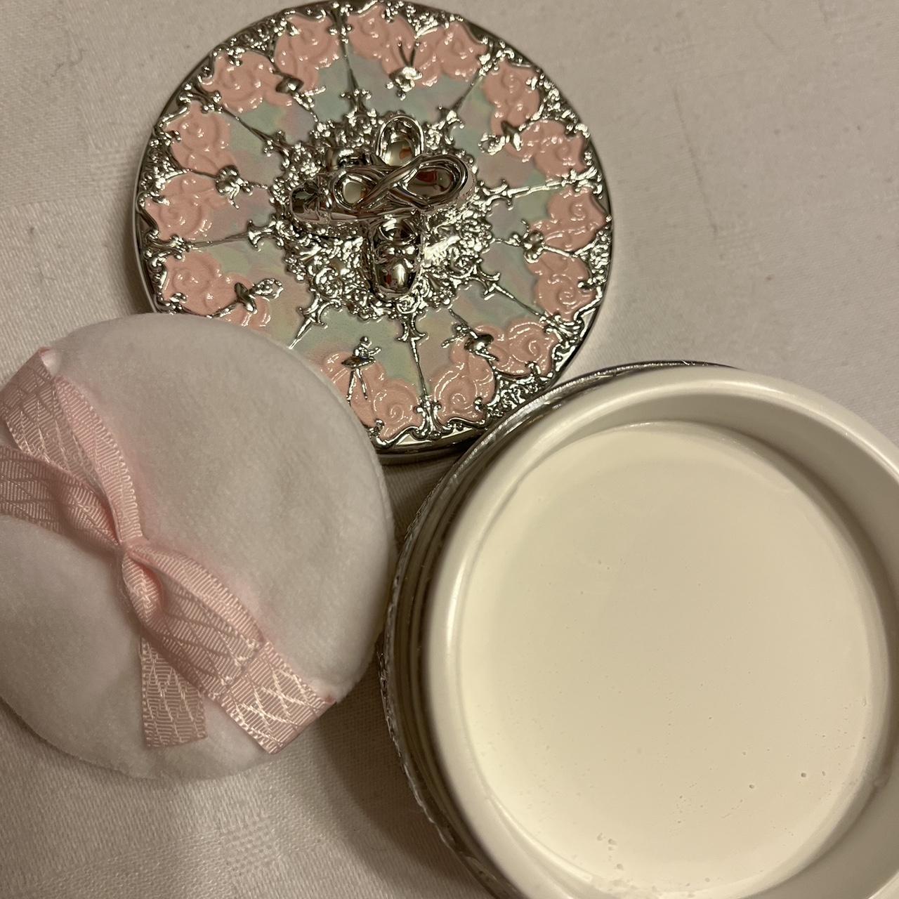 Flower Knows setting powder. Opened but... - Depop