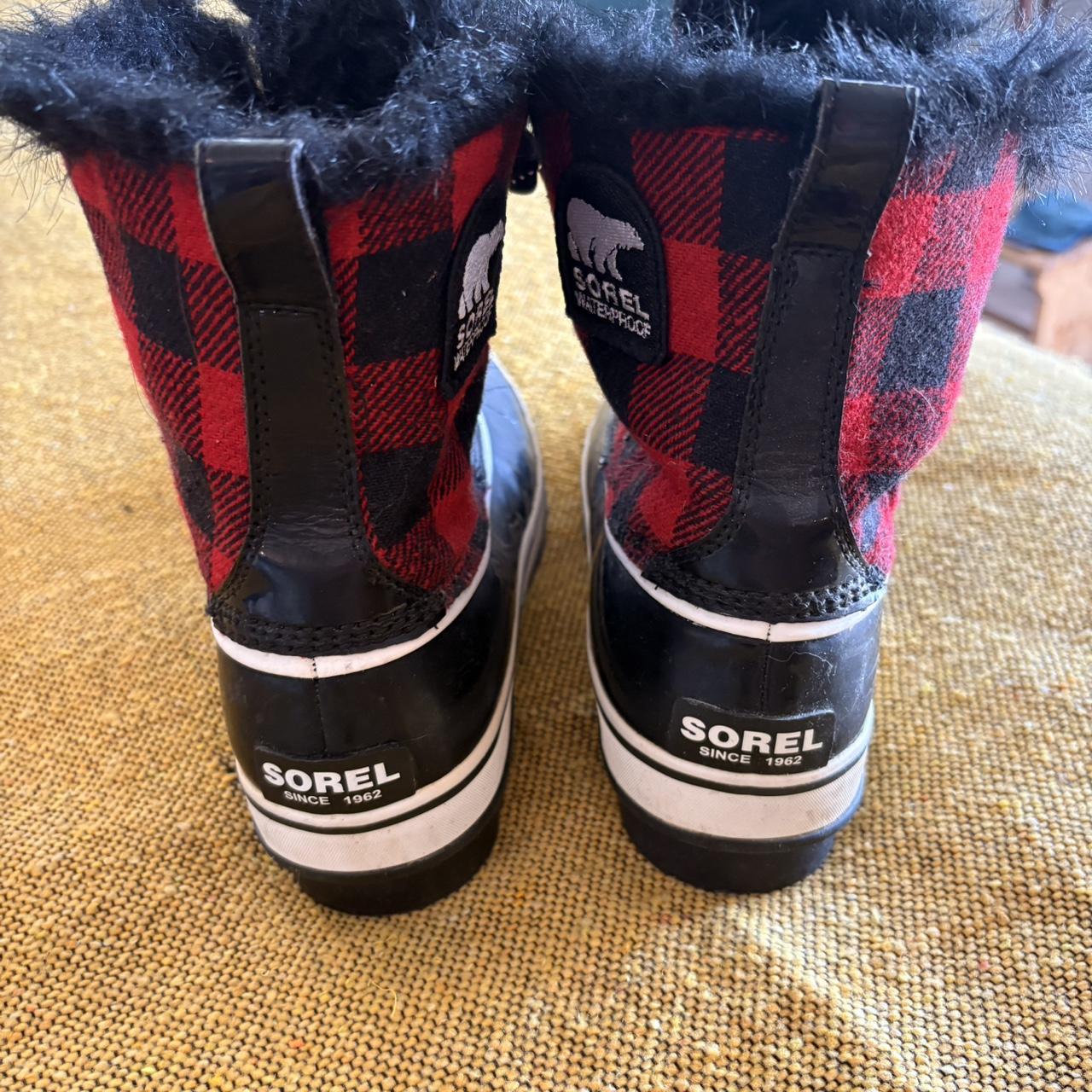 Sorel women's black and red winter boots... | Depop