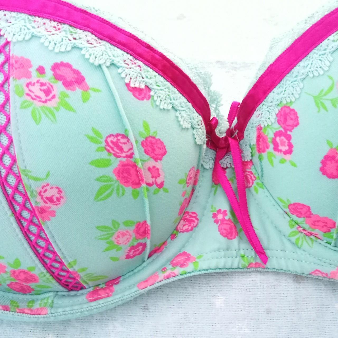 Y2K ROSEBUDS EXTREME PUSHUP BRA m BRAND candies