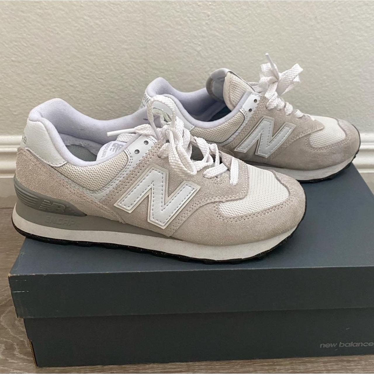 New Balance Women's Grey and Cream Trainers | Depop