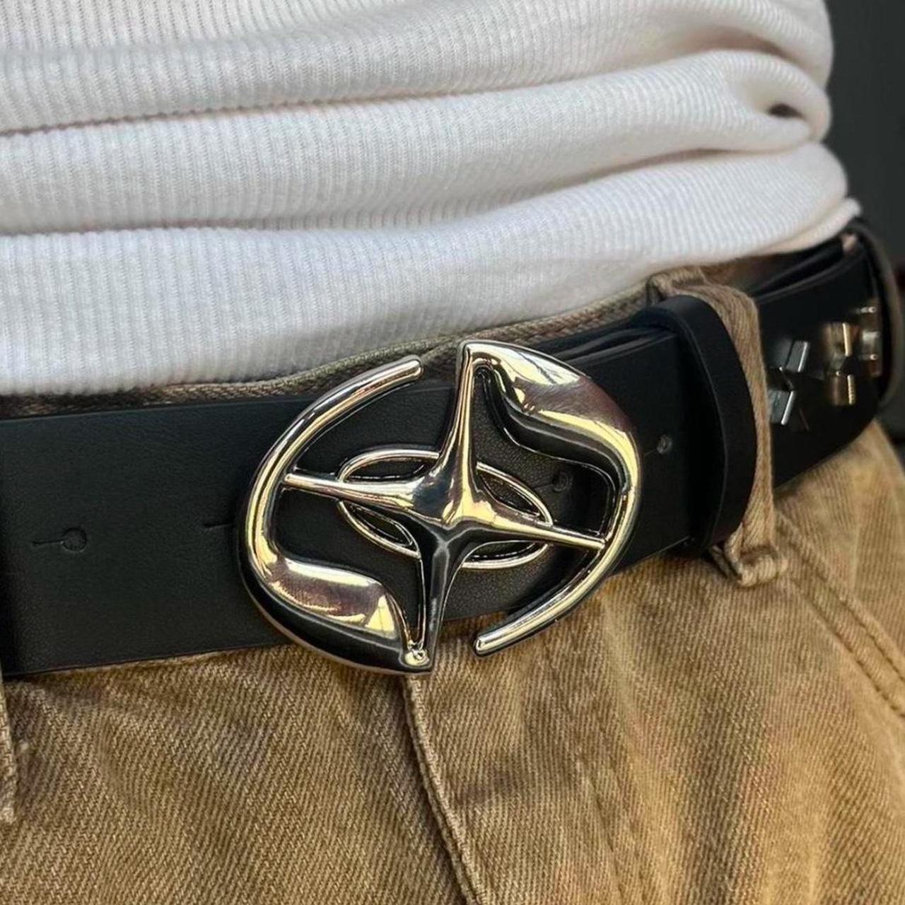 Vintage y2k 2000s futuristic oval belt -great... - Depop