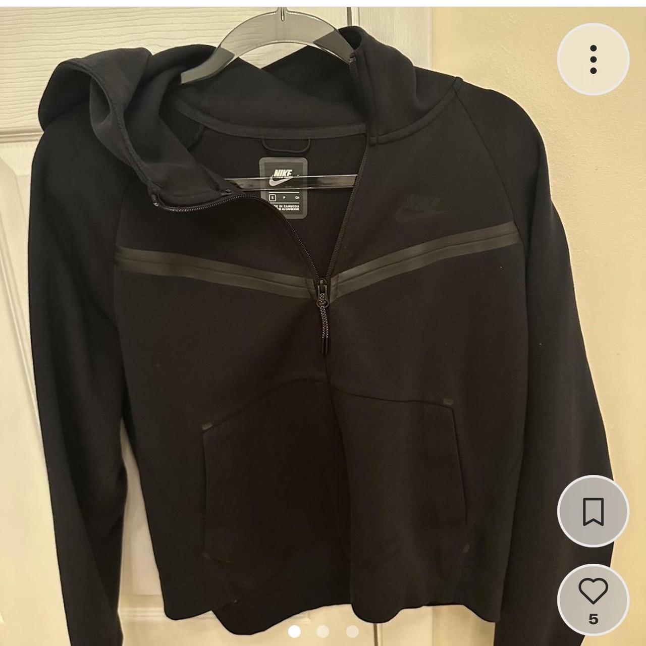 Nike Tech Jacket Only worn once Small - Depop