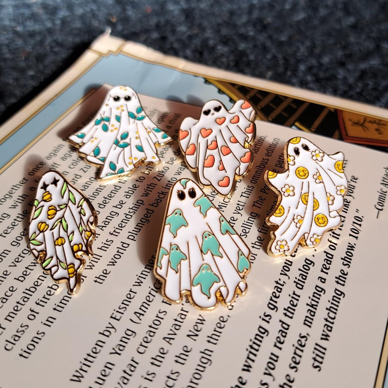 Lovely ghosts pin set! 👻🌼 ️👓 Set comes with all 5... - Depop