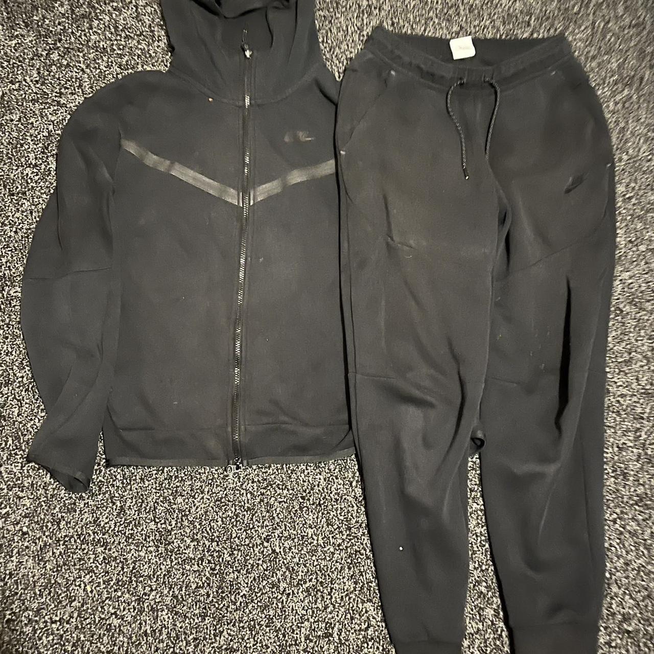 Small Nike tech fleece set. it is too small for me... - Depop