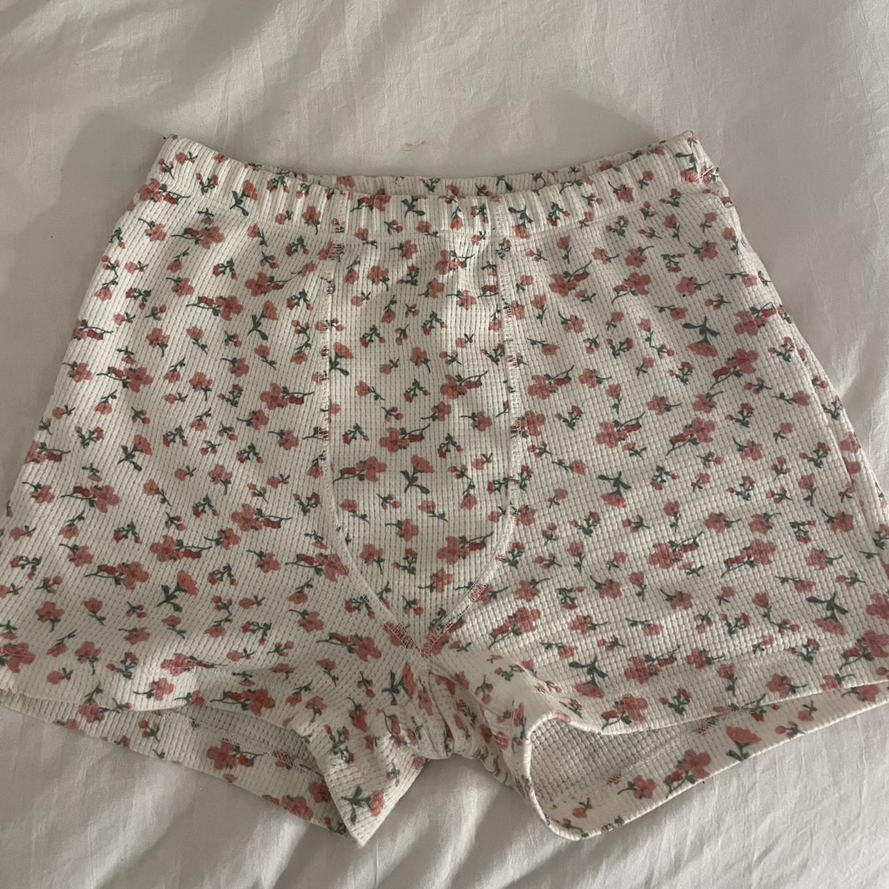 cute floral EDIKTED boxer shorts size S - Depop