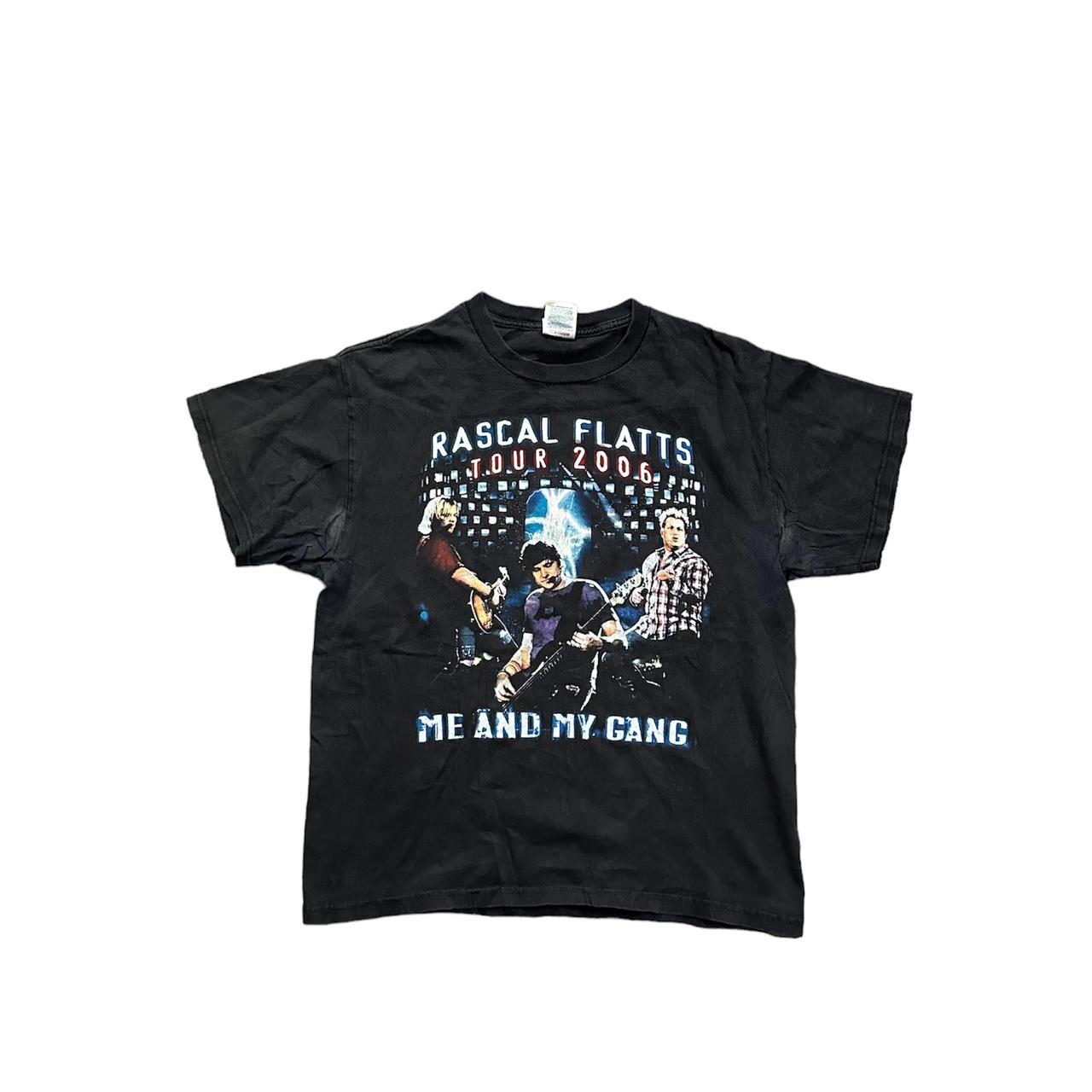 rascal flatter 2006 tour tee no major flaws size... - Depop