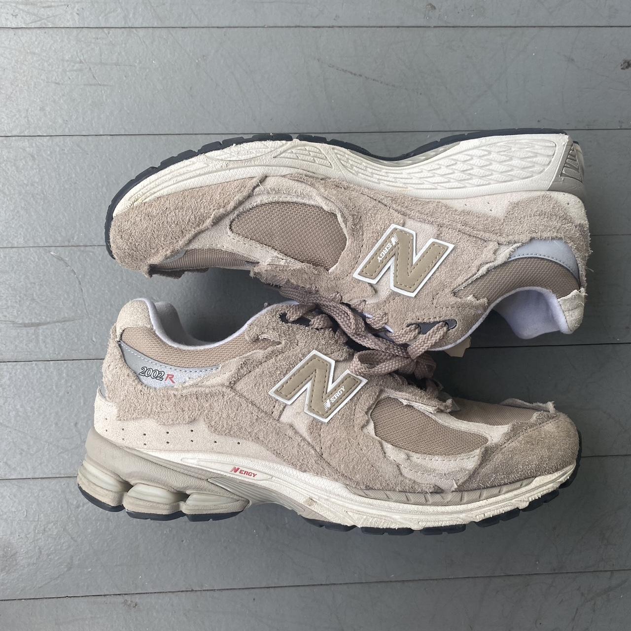 new balance 2002r protection pack us mens 9 no box - Depop
