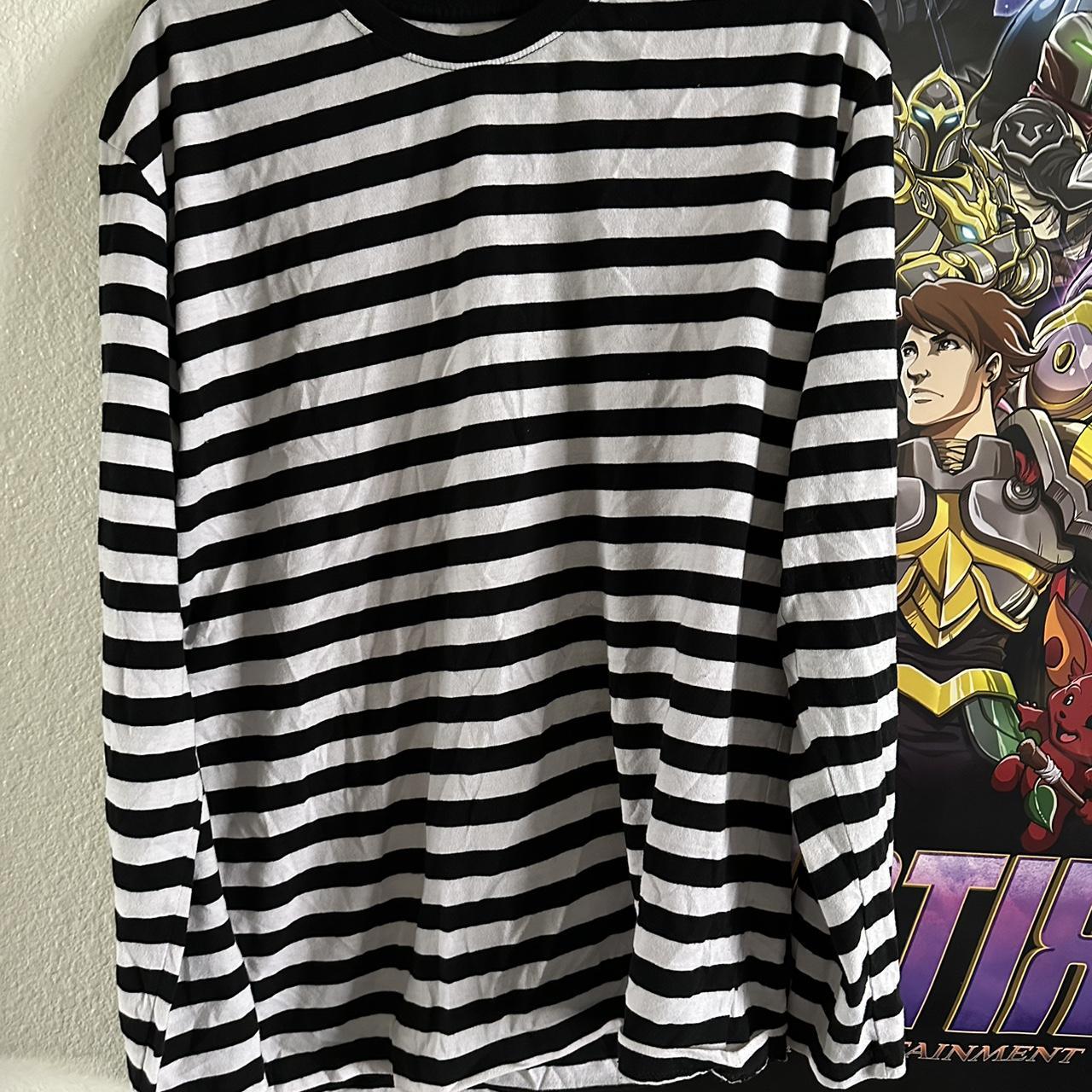 Hot Topic Men's T-shirt | Depop