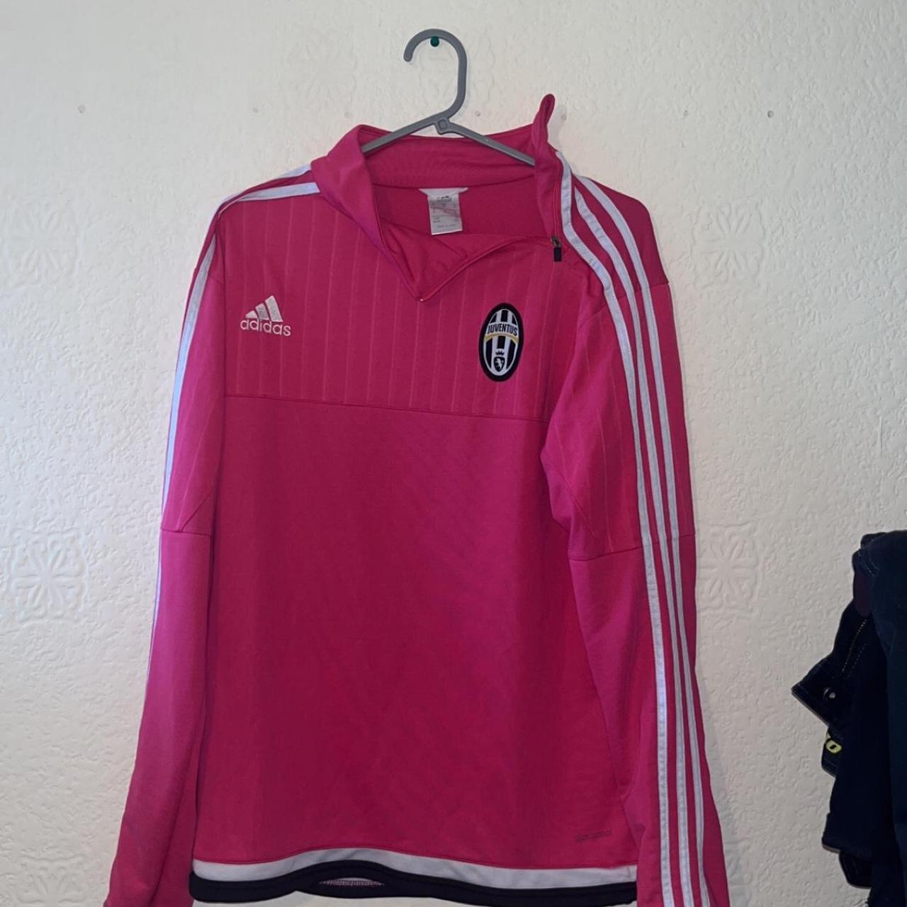 Juventus pink training top Mens UK size XL - Depop