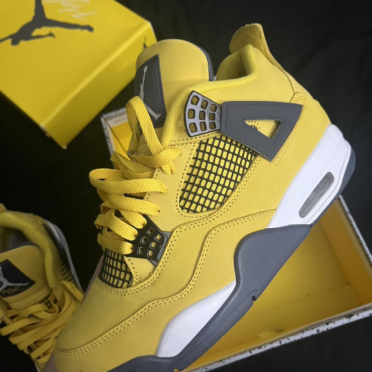 Air Jordan 4 Lightning Size 9 OG All - Depop