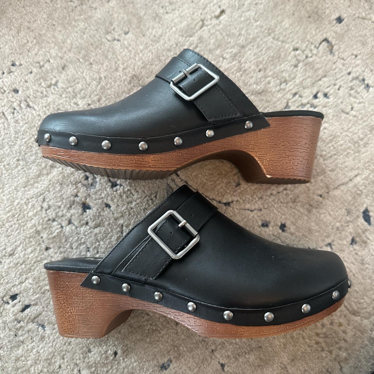 Brand new MIA clogs Size 6.5 - Depop