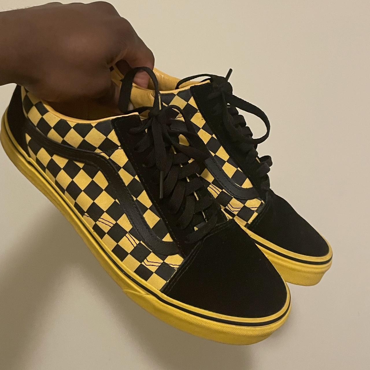 Vans Men's Yellow and Black Trainers | Depop