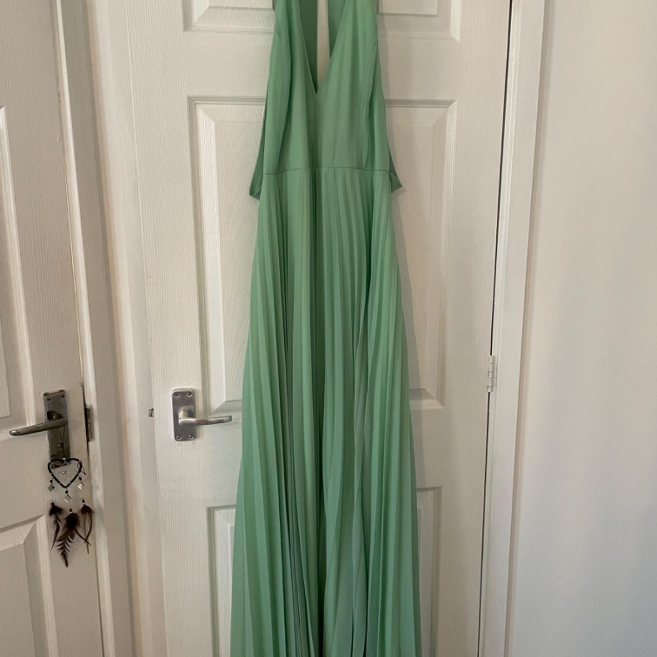 Boohoo Women's Green Dress | Depop