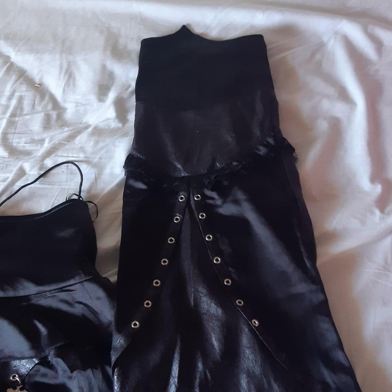 Pink rave trash lair skirt and leg/ankle warmers... - Depop