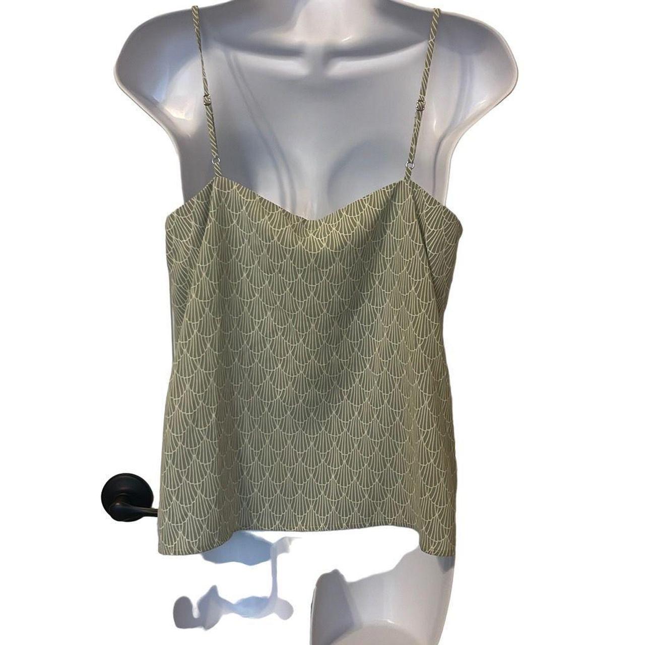 Gilli NWT New Green Seashell Print Cami Sz... - Depop