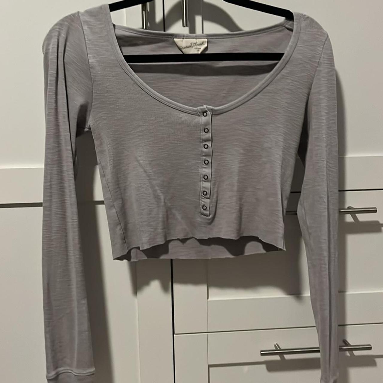 Gray long sleeve Universal threads - Depop