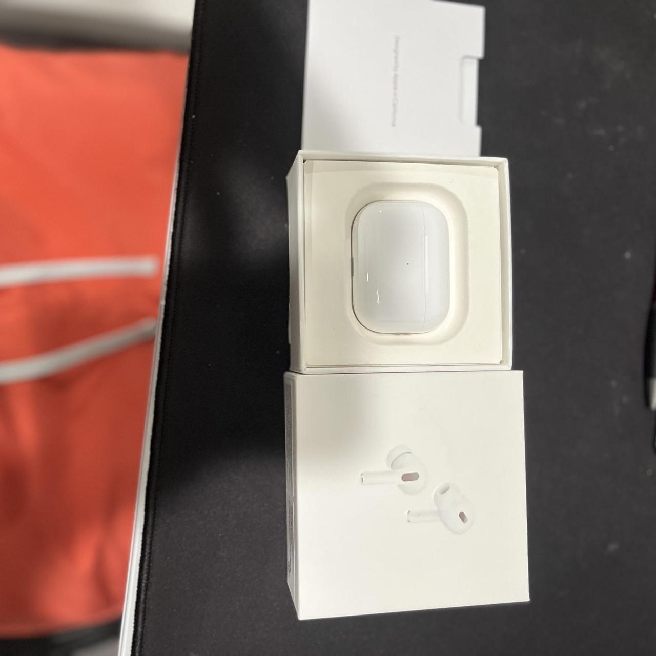 airp0d pro 2 magsafe case brand new open box - Depop