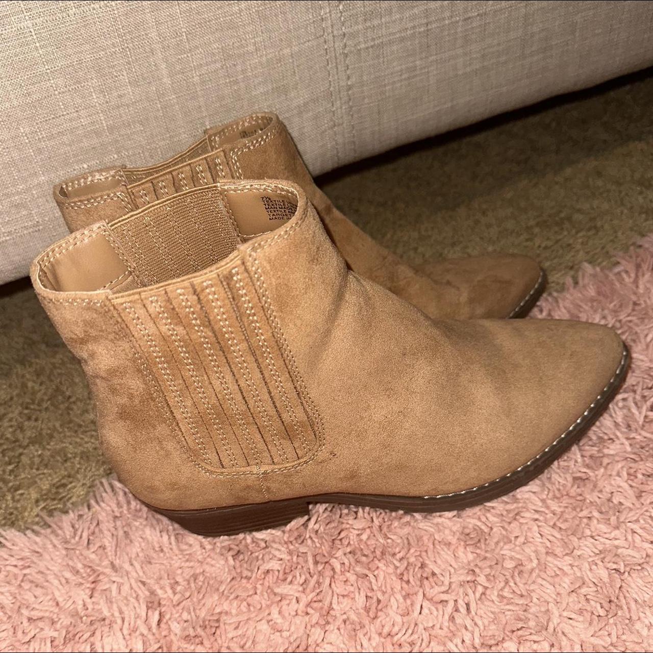 Universal Thread Tan Booties Size 7.5 In excellent... - Depop