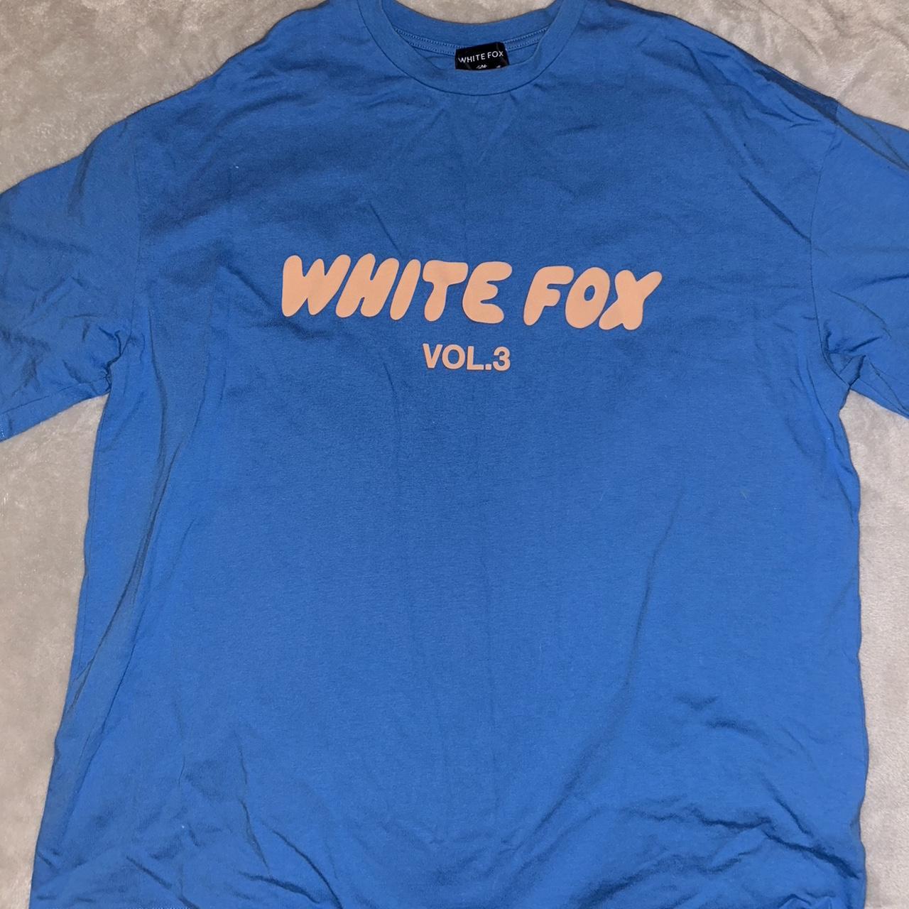 White fox blue offstage top s/m - Depop