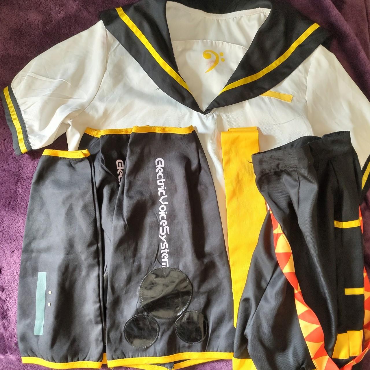 Kagamine Len Cosplay Arm sleeves not included, wig... - Depop