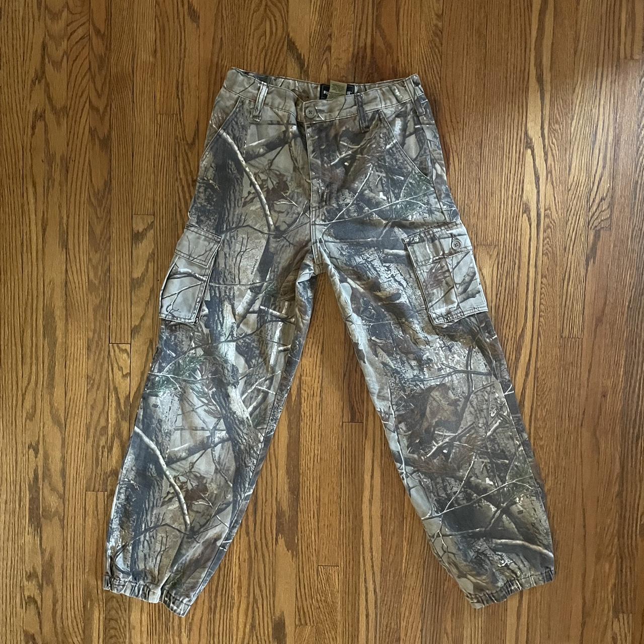 Vintage Faded realtree womens cargo pants - Depop