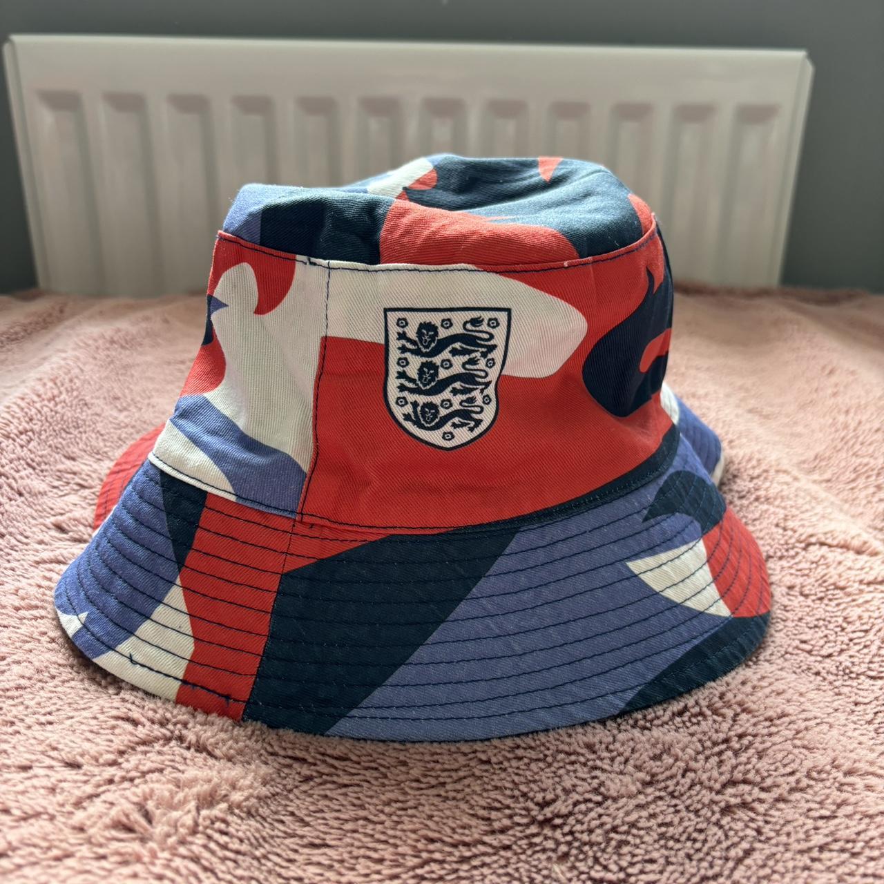 Reversible England Bucket Hat. Great condition, 2... - Depop