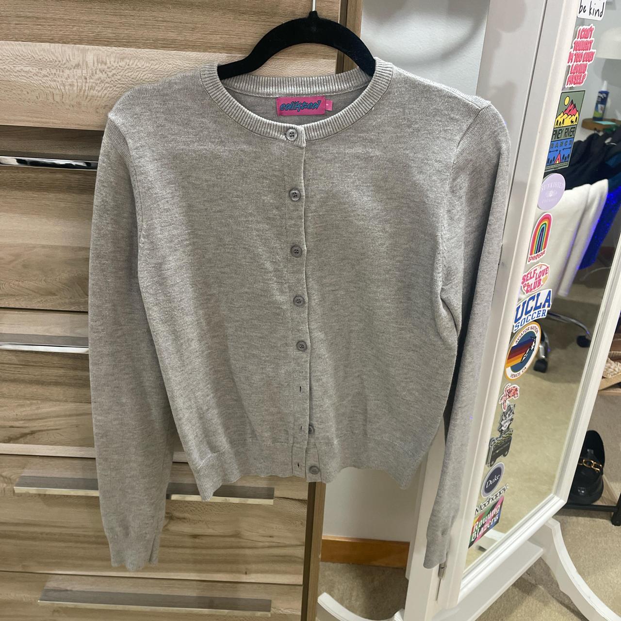 never worn, no flaws, sinches at bottom | Depop