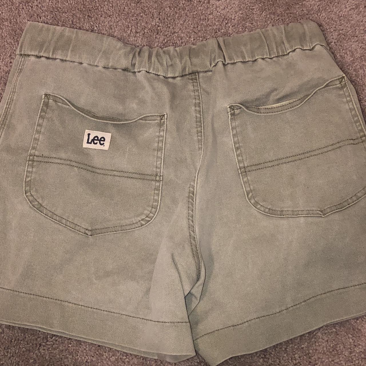 Green Lee shorts - Depop