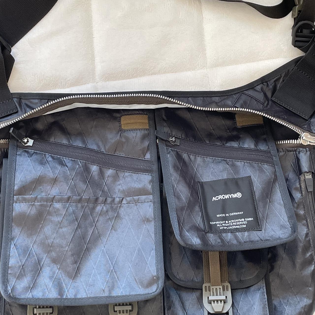 Acronym 3A-1-CR Full pack An absolute gem of a... - Depop