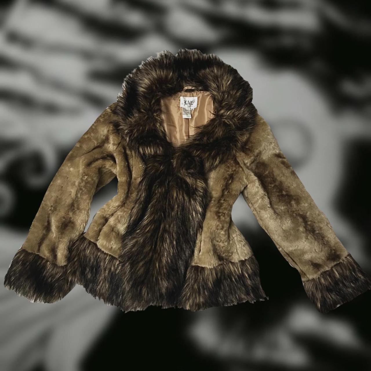 absolutely gorgeous brown faux fur coat amazing... - Depop