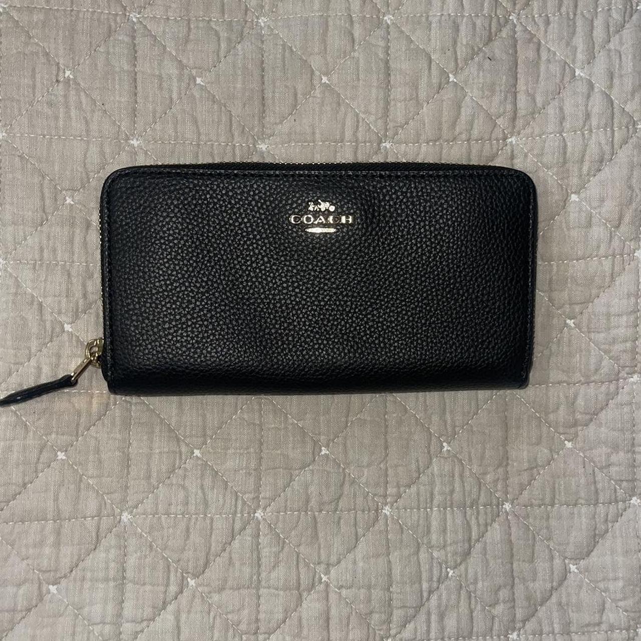Coach black leather wallet. #coach #blackwallet - Depop