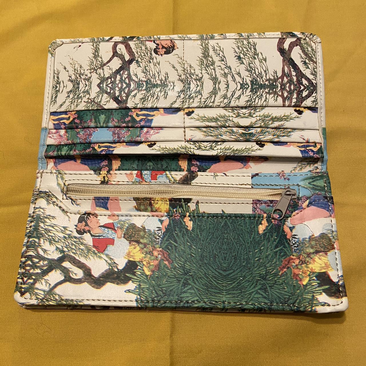 Super cute and unique folding wallet 🌷🍃 Lots of room... - Depop