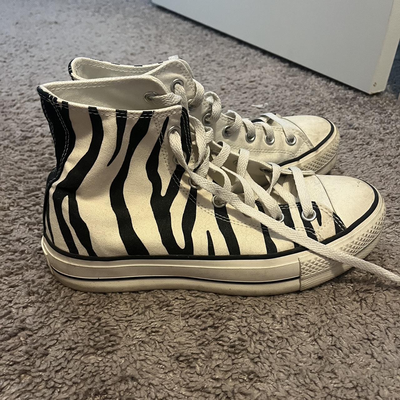 Custom zebra platform converse Size women's 9 No... - Depop